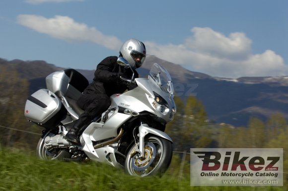 Moto Guzzi Norge 1200 gallery